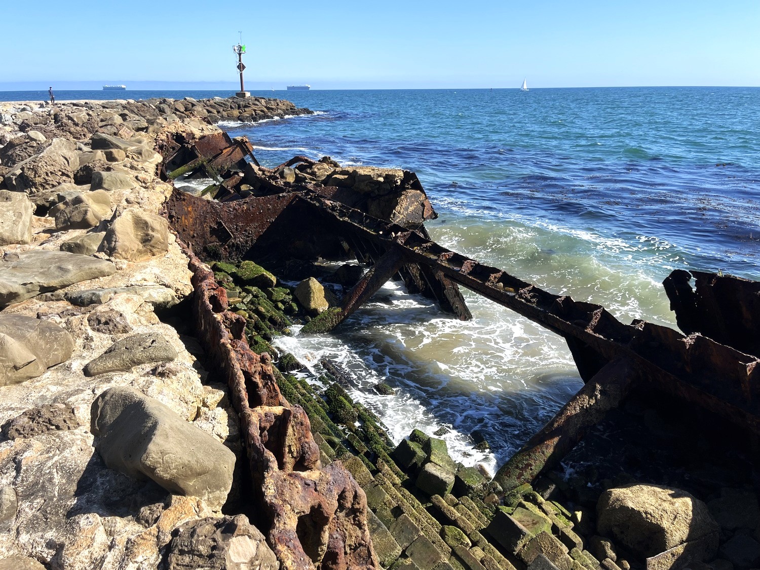 Forgotten Hero Ship: The Wreck of La Jenelle - The Captain's Table