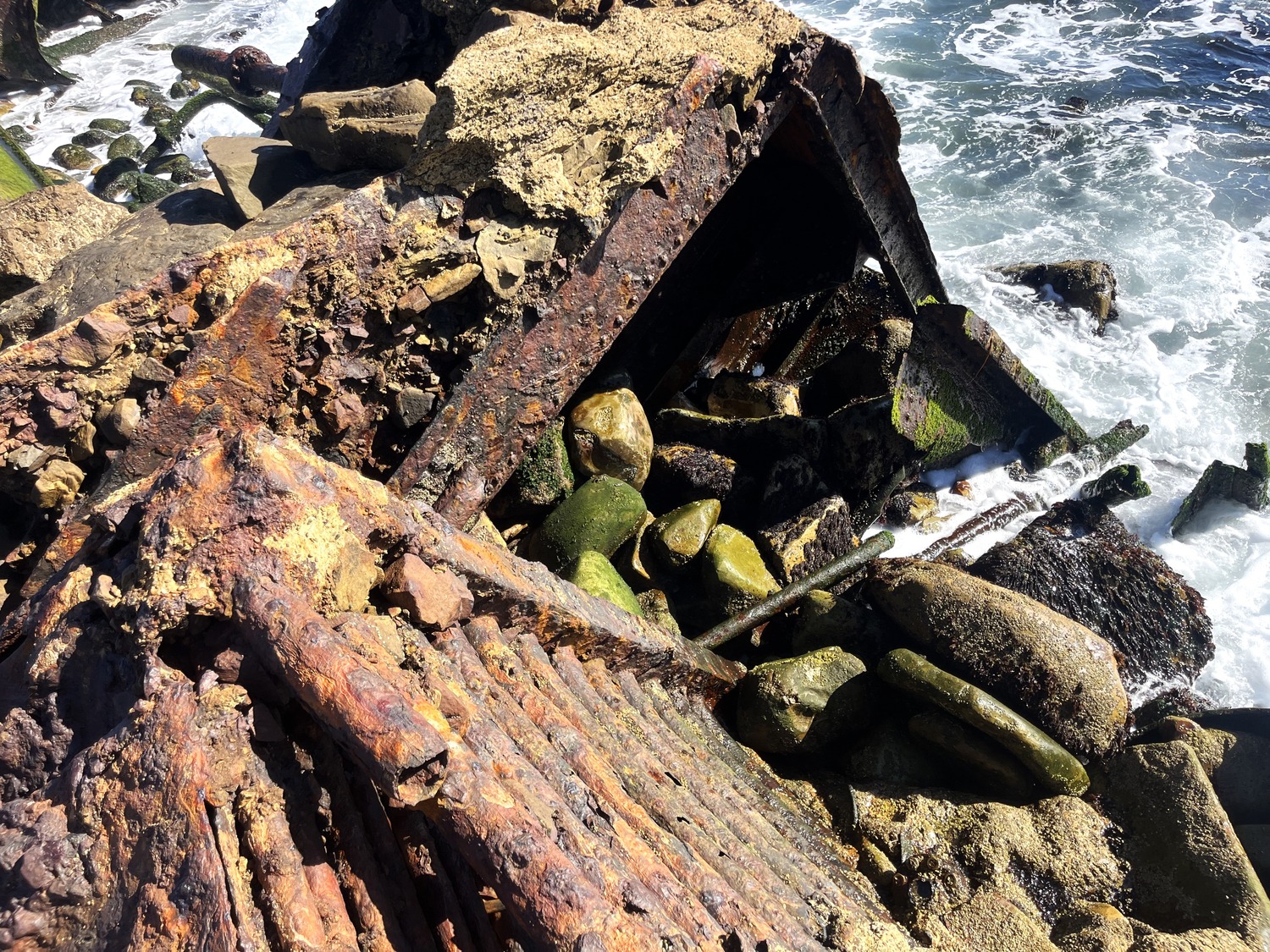 Forgotten Hero Ship: The Wreck of La Jenelle - The Captain's Table